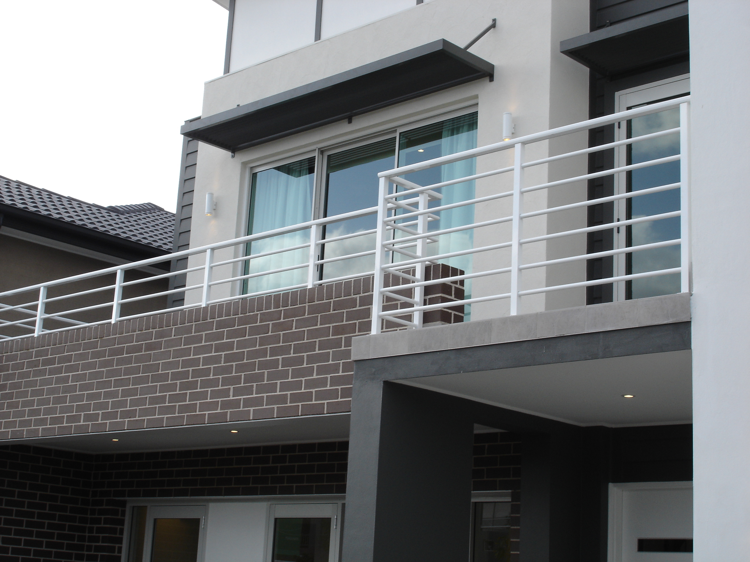 Castle Railings & Gates :: Powder Coating